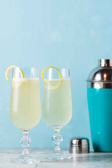 Fun Sparkling French 75 Cocktail - Sidewalk Shoes
